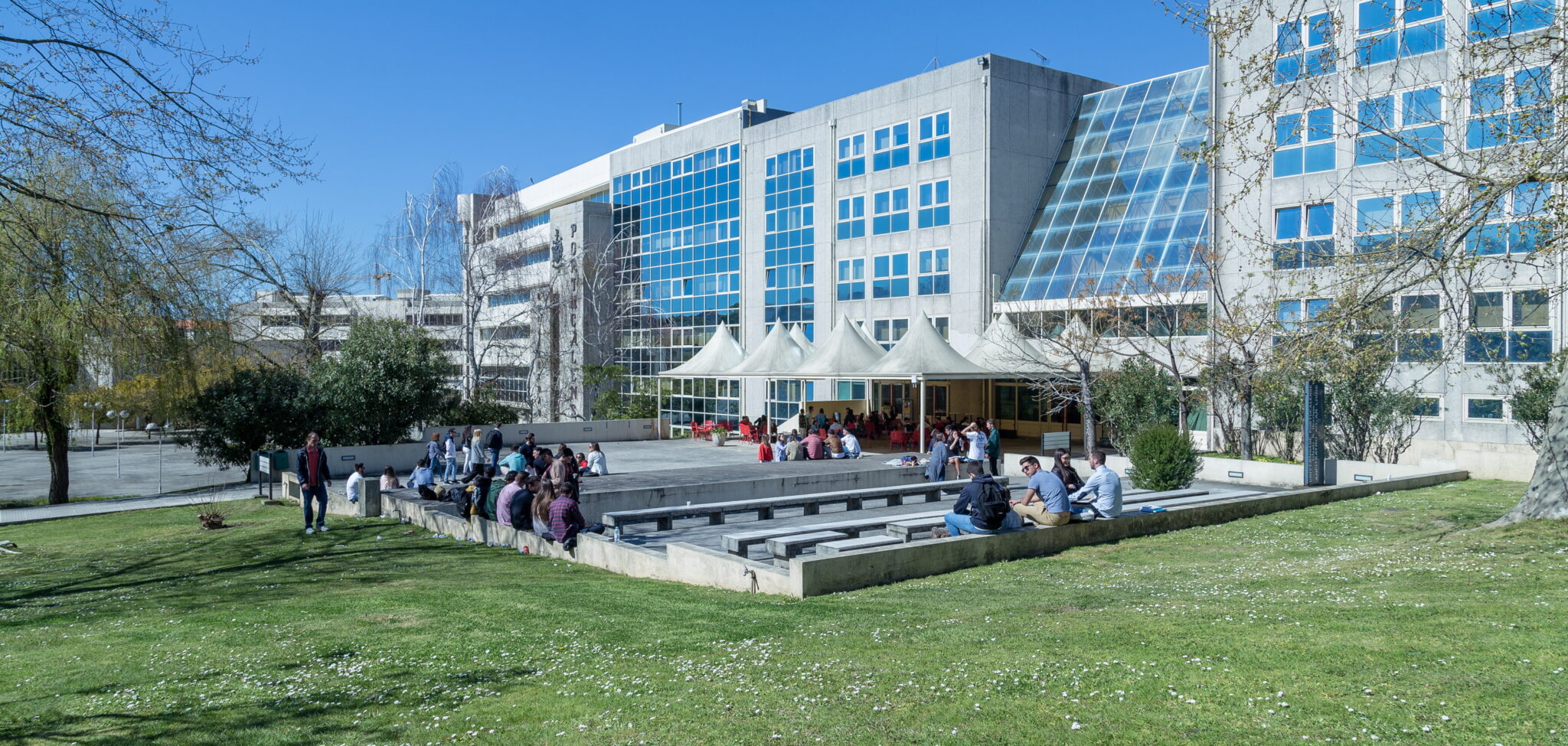 Sobre a UPT - Universidade Portucalense - Infante D. Henrique