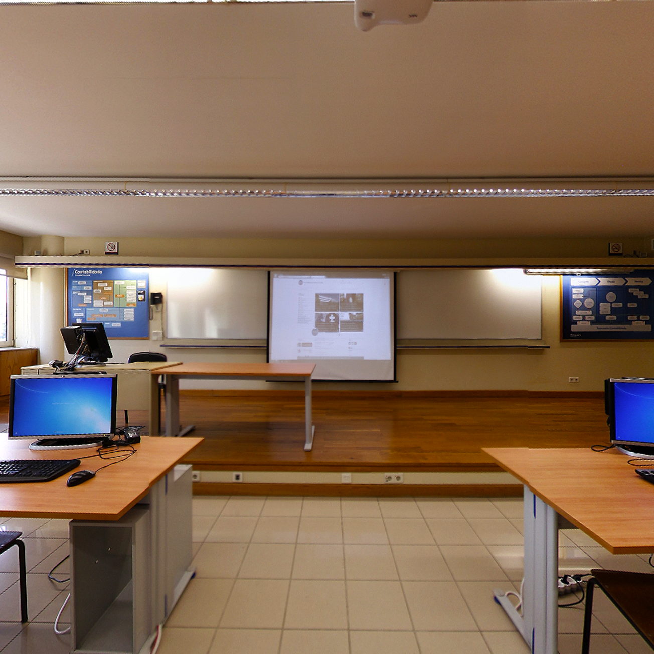 Laboratório de Informática - Universidade Portucalense - Infante D ...